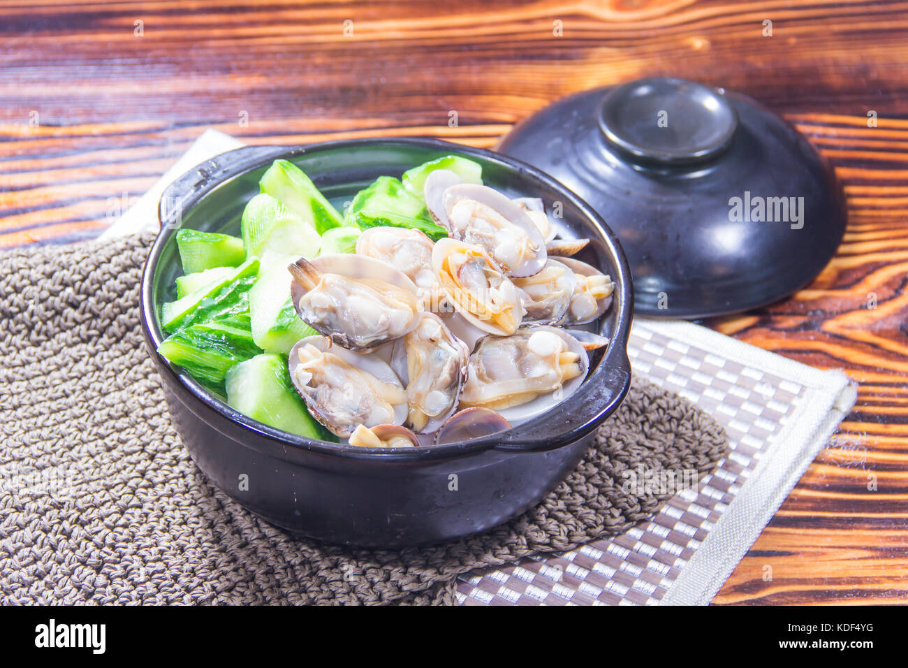 clam or mussel cuisine Stock Photo - Alamy