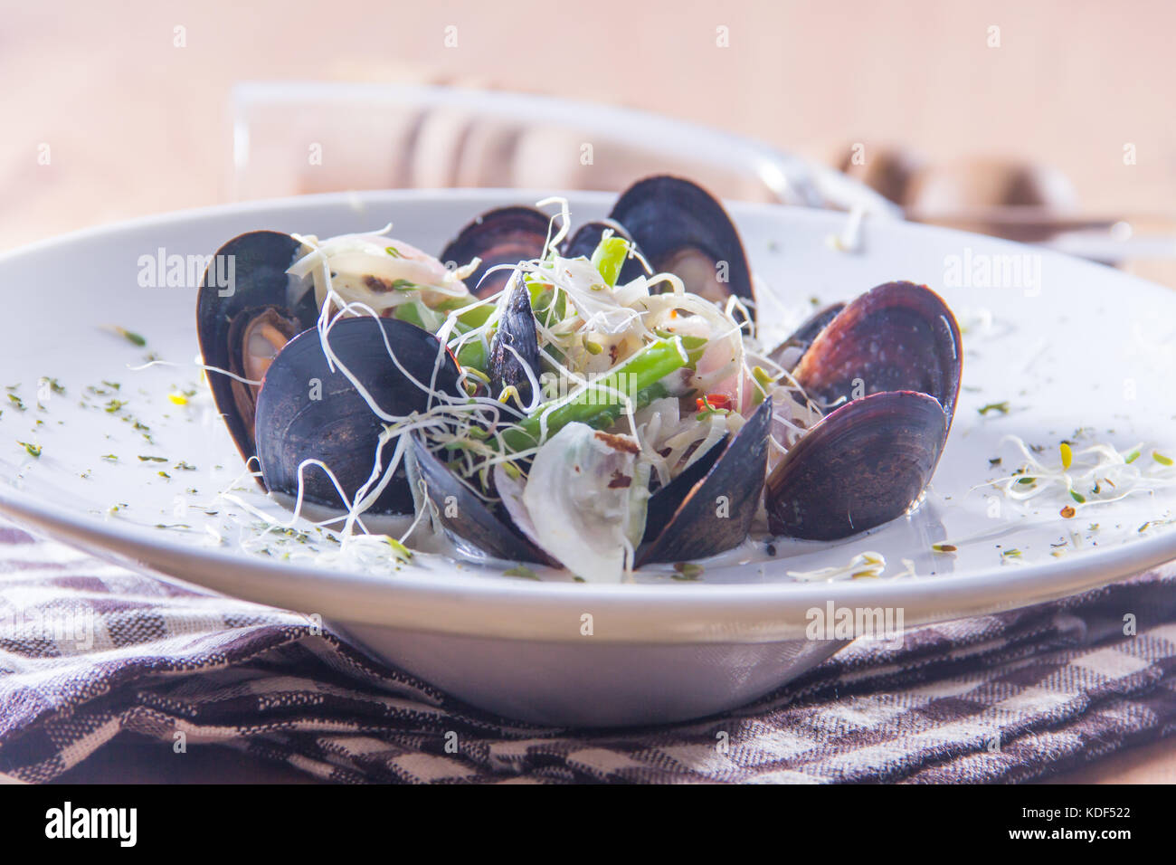 clam or mussel cuisine Stock Photo - Alamy