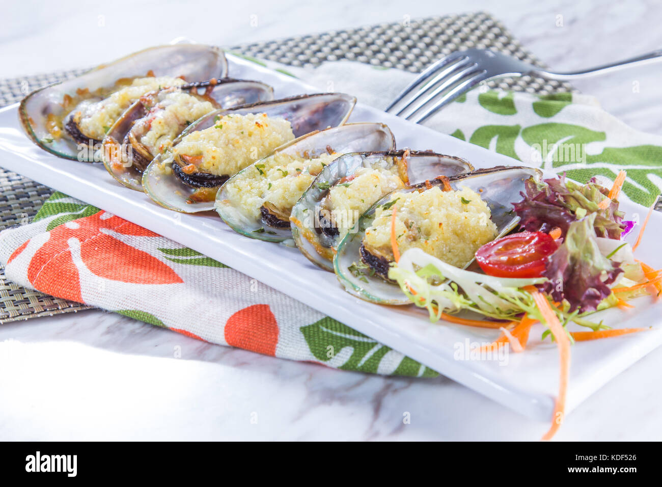 clam or mussel cuisine Stock Photo - Alamy