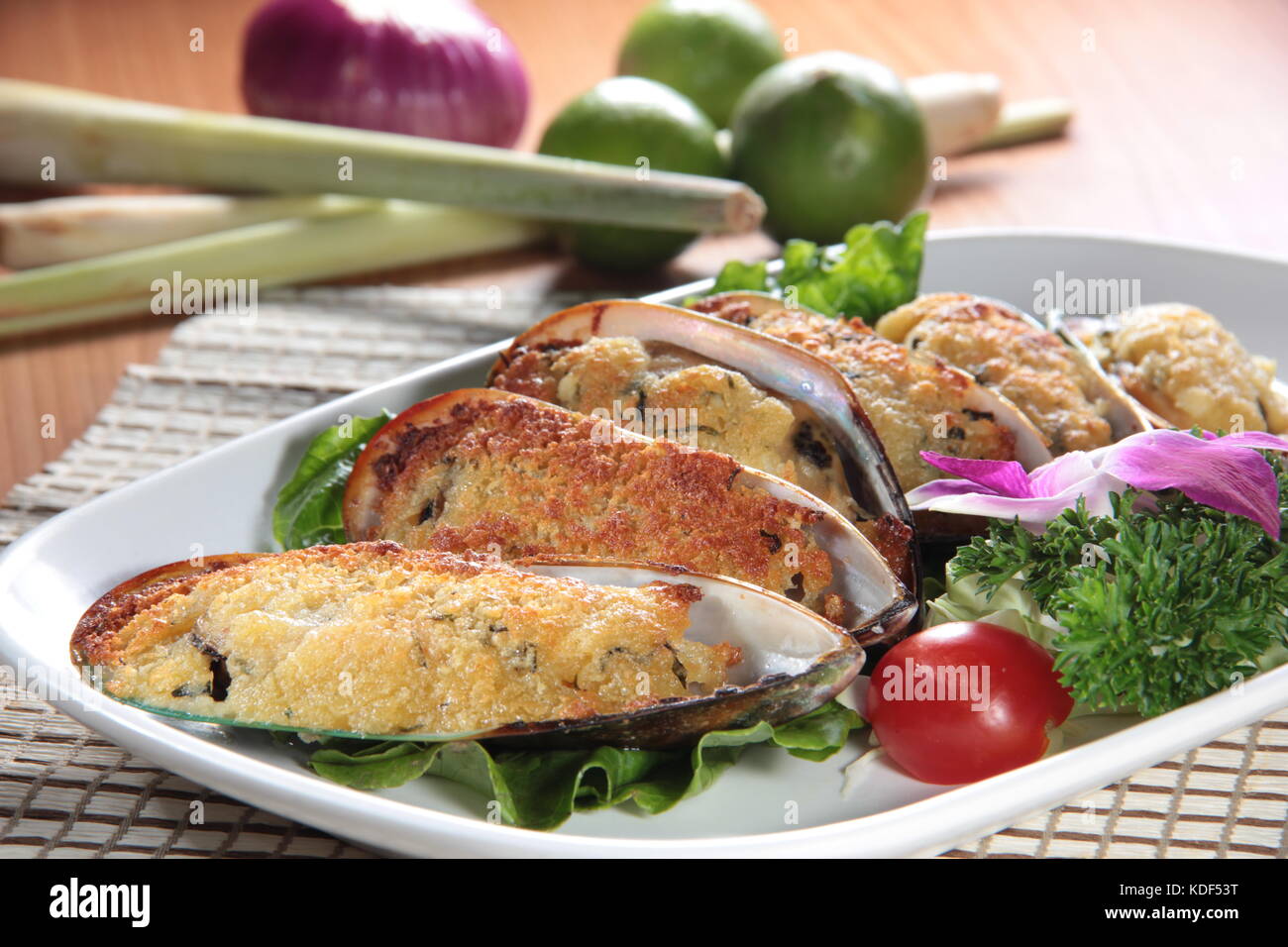 clam or mussel cuisine Stock Photo - Alamy