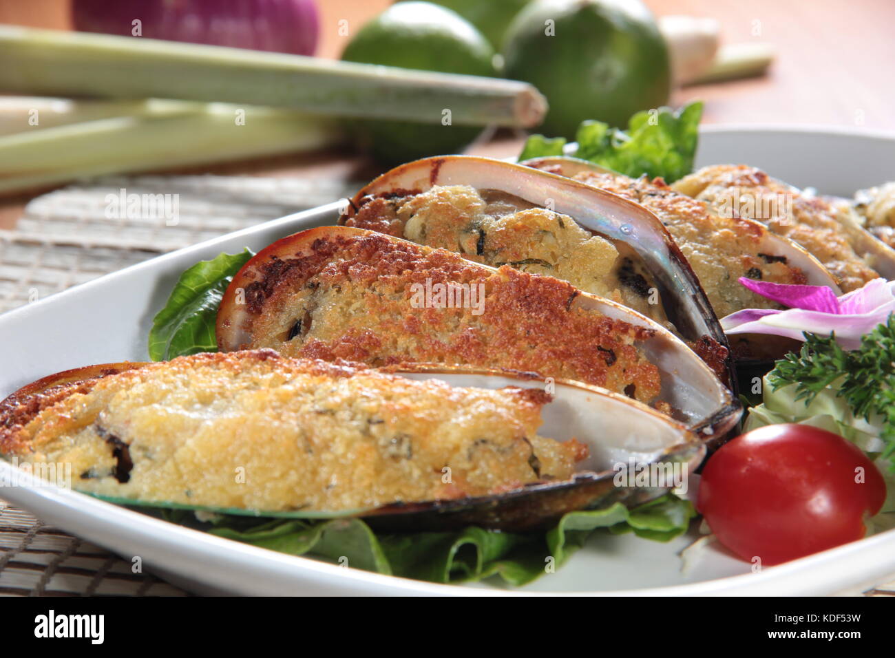 clam or mussel cuisine Stock Photo - Alamy
