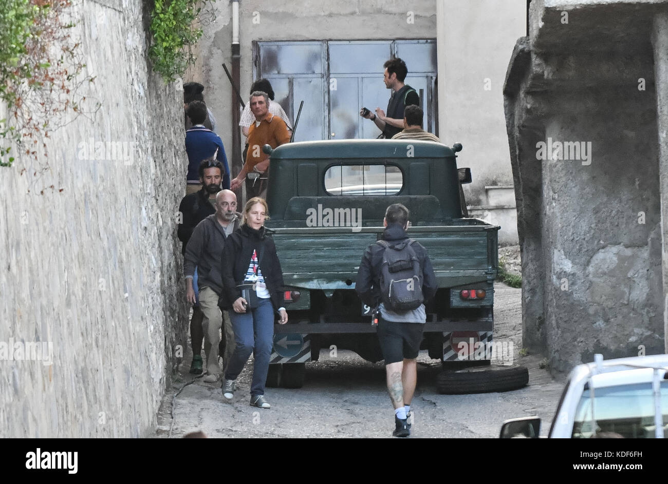 Filming of Danny Boyle's upcoming FX TV series 'Trust' Featuring ...