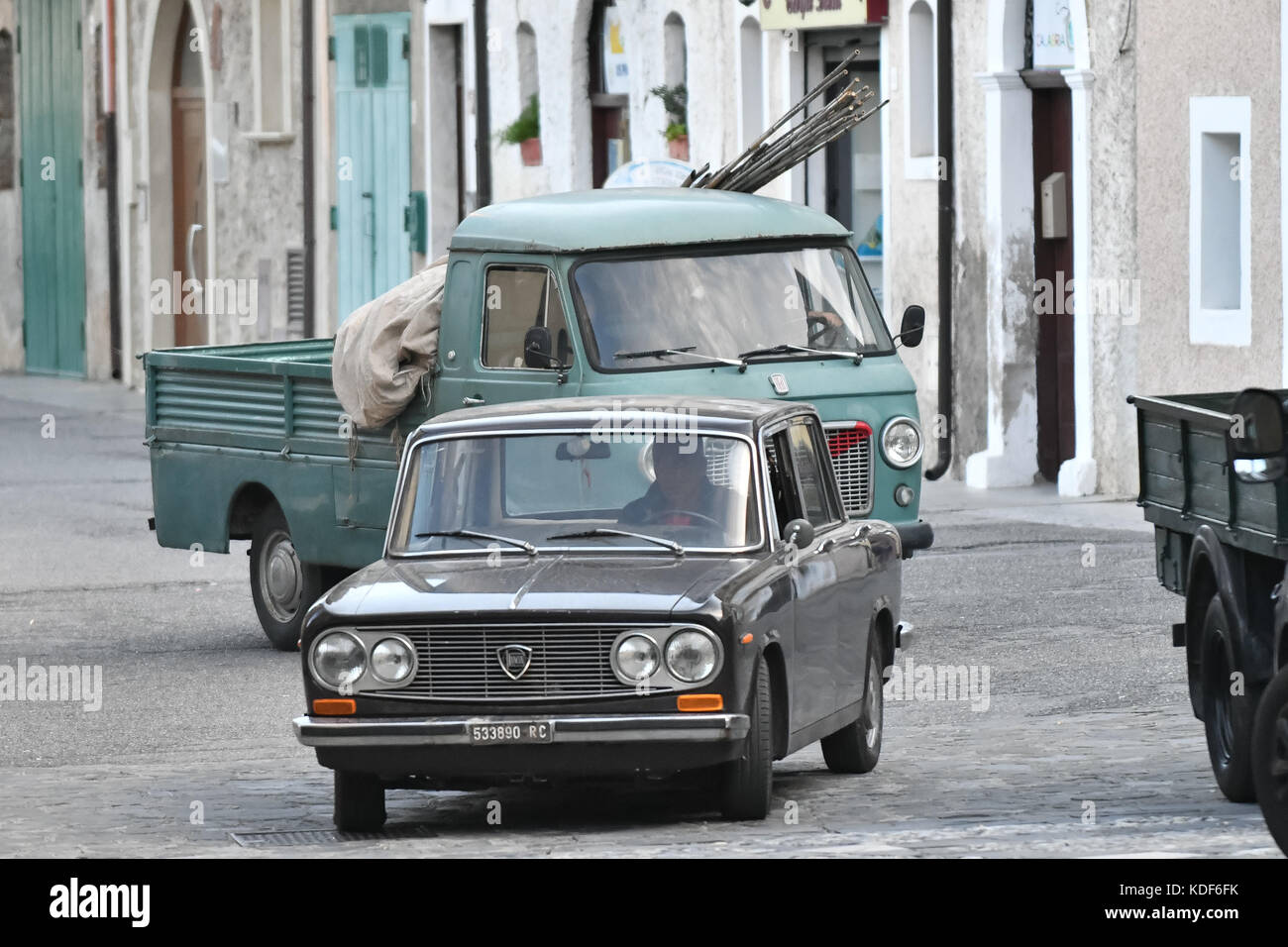 Filming of Danny Boyle's upcoming FX TV series 'Trust' Featuring ...