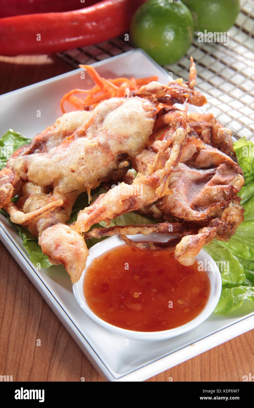 deep fried fish Stock Photo - Alamy