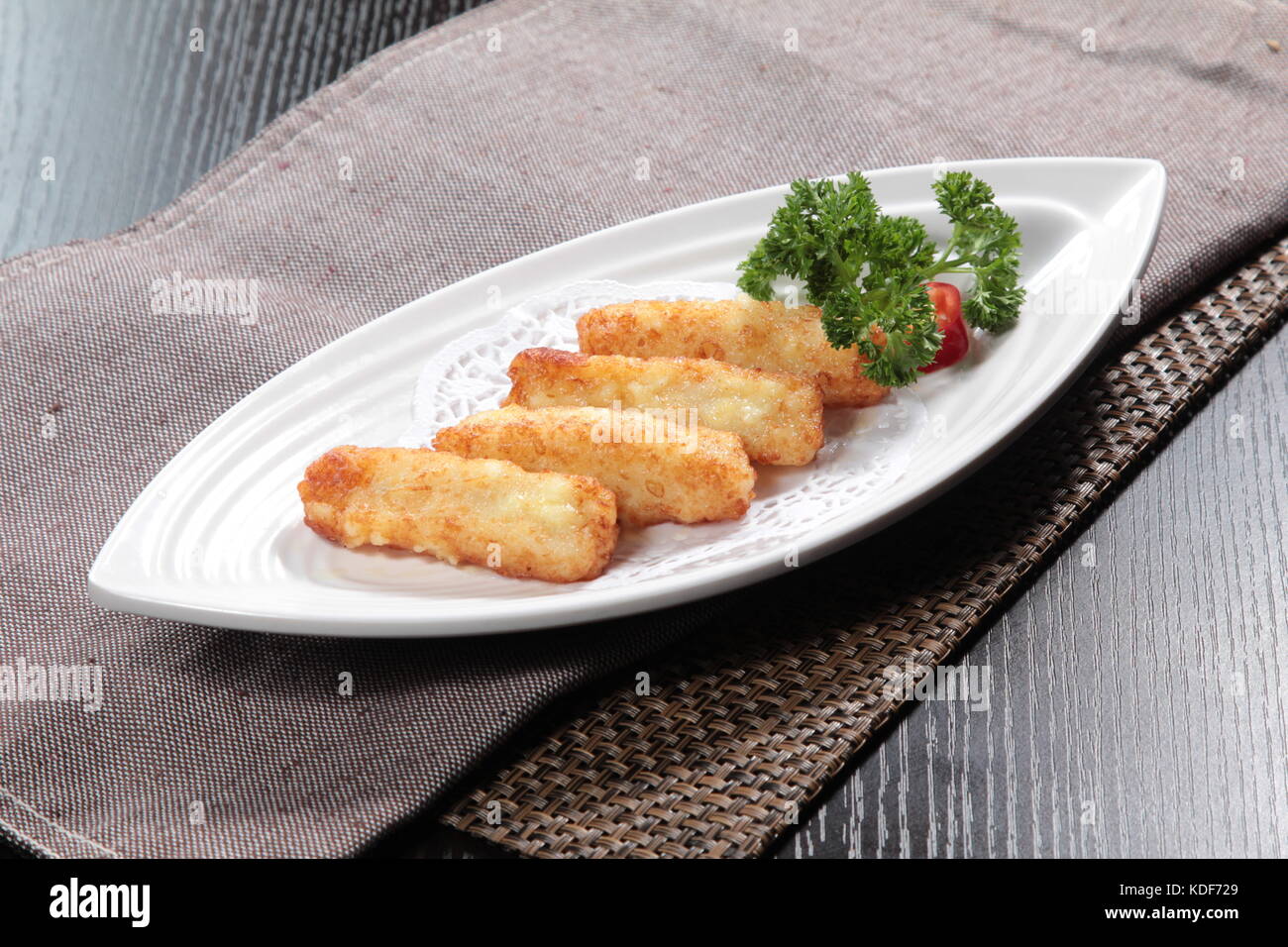 deep fried fish Stock Photo - Alamy