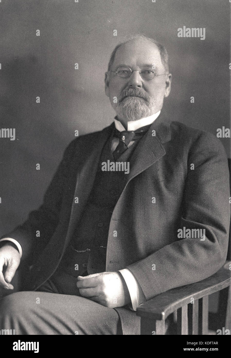 John scullin hi-res stock photography and images - Alamy