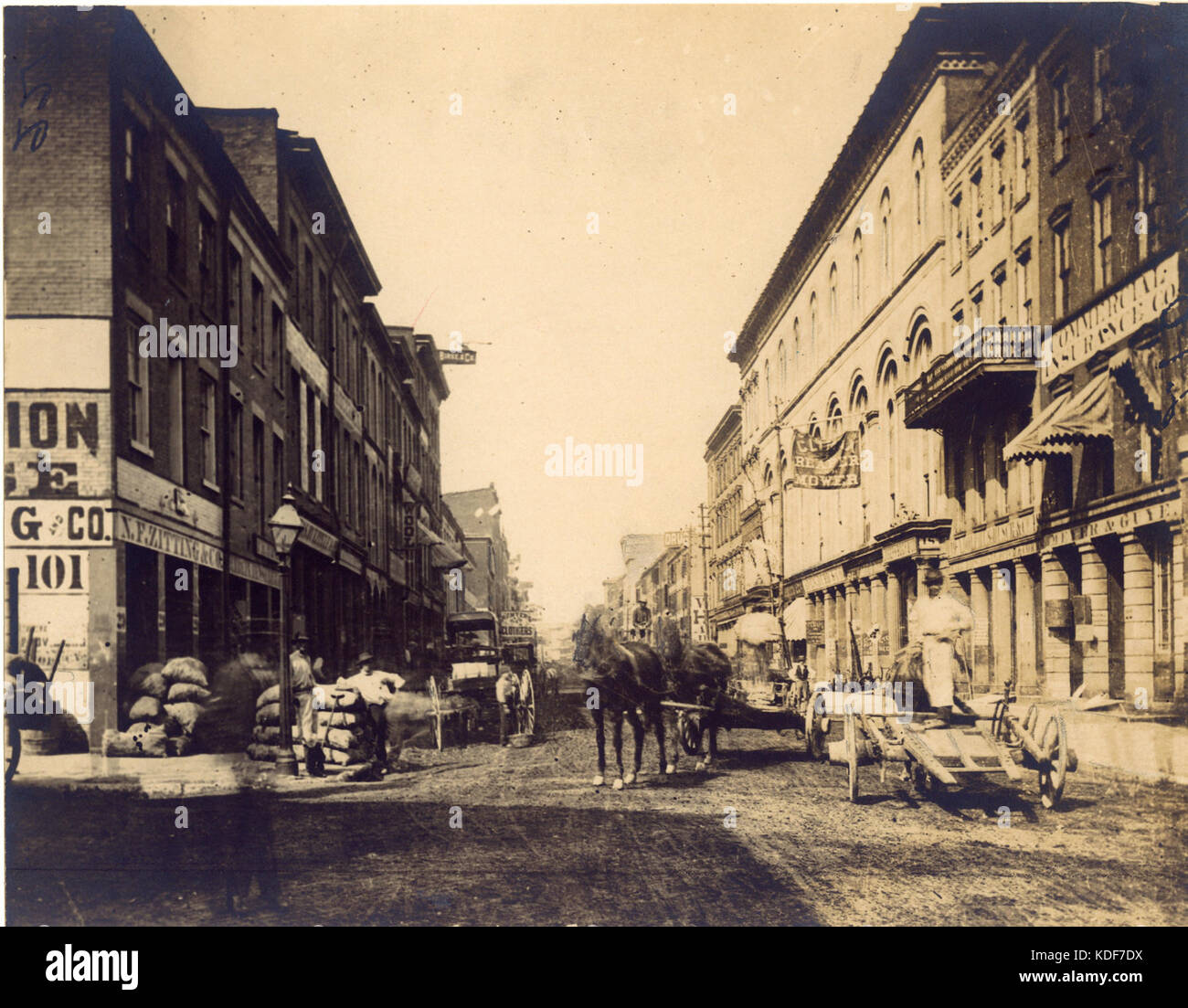 Main (First) Street, Looking North from Walnut Street Stock Photo - Alamy