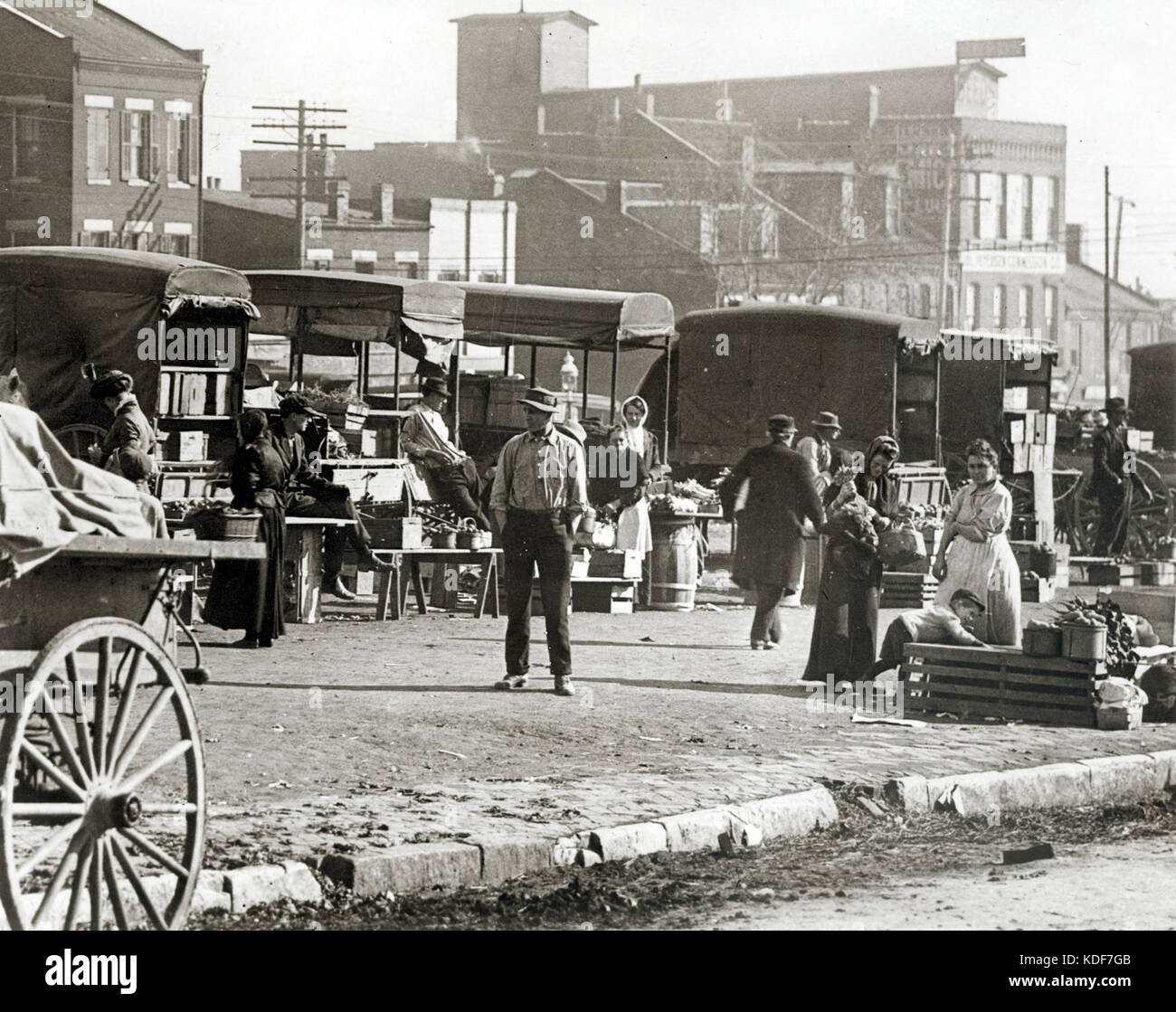 Soulard market hi-res stock photography and images - Alamy