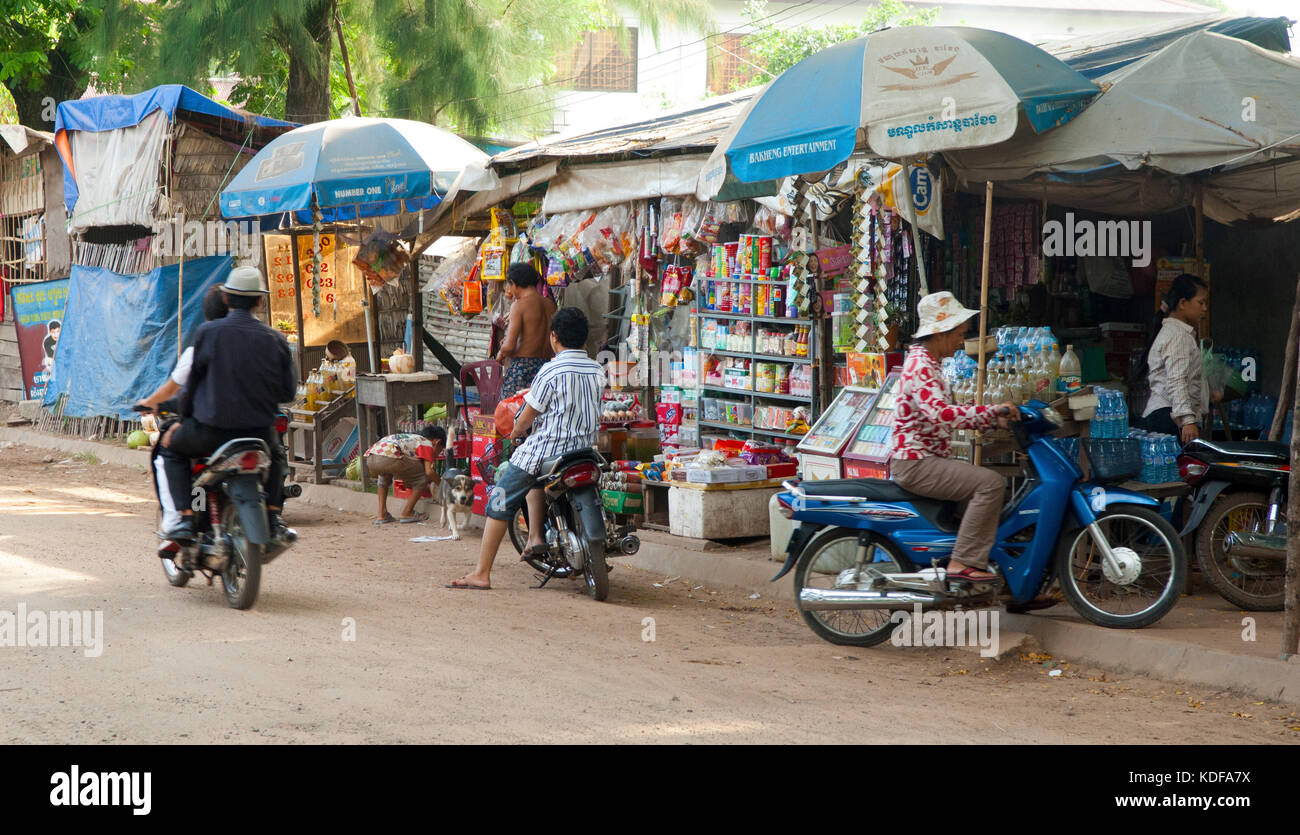 Overloading hi-res stock photography and images - Alamy