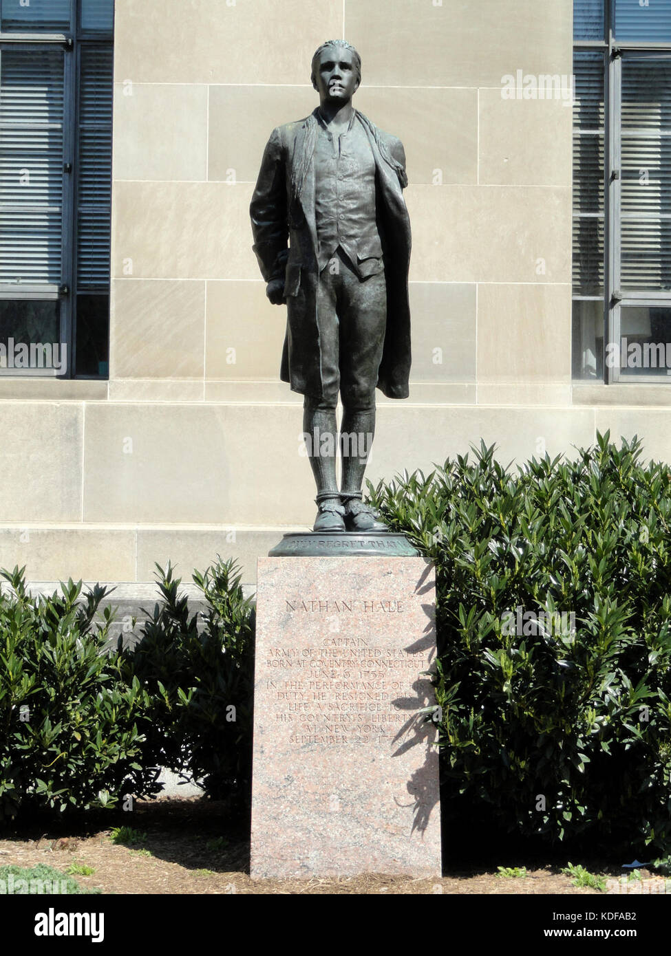 Statue nathan hale washington hi-res stock photography and images - Alamy