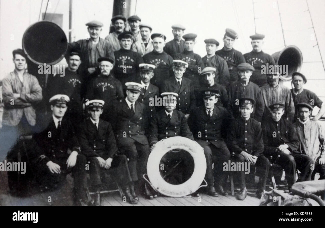 Engine room crew hi-res stock photography and images - Alamy