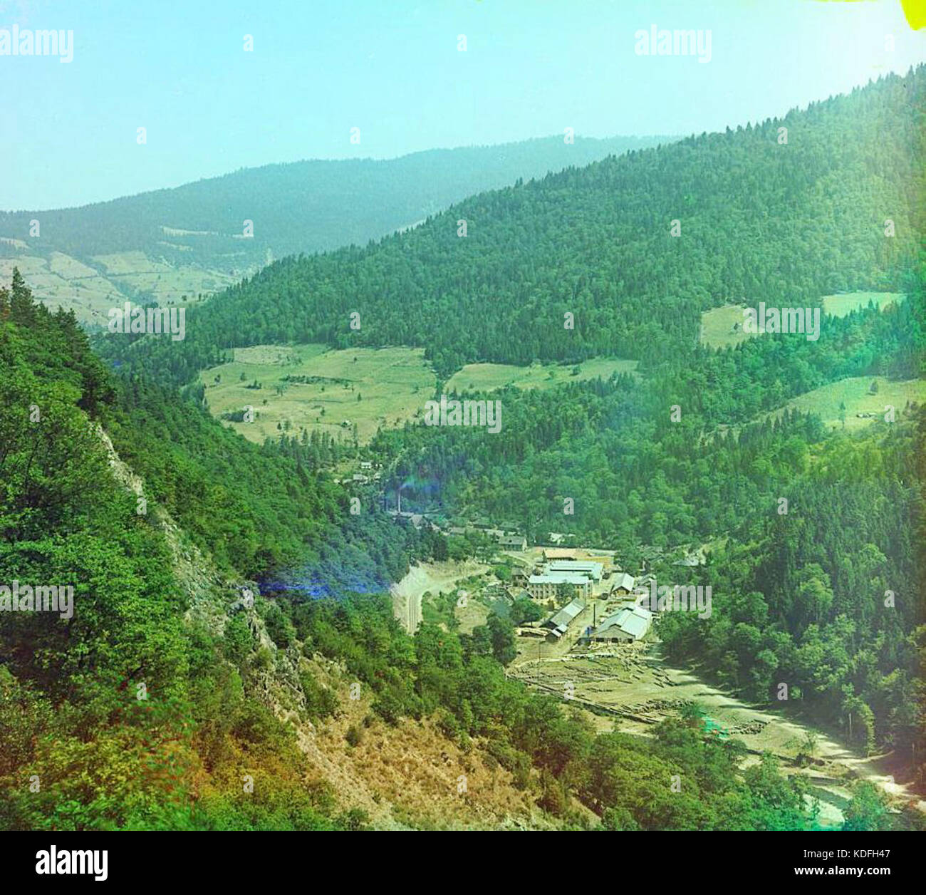 Timber cutting logging factory lumber hi-res stock photography and ...