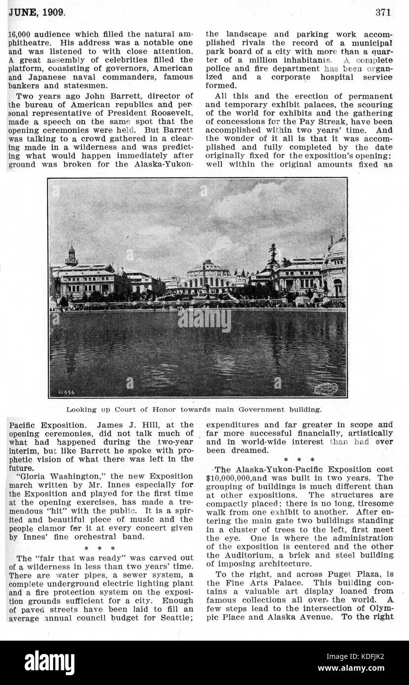 Opening day worlds fair hi-res stock photography and images - Alamy