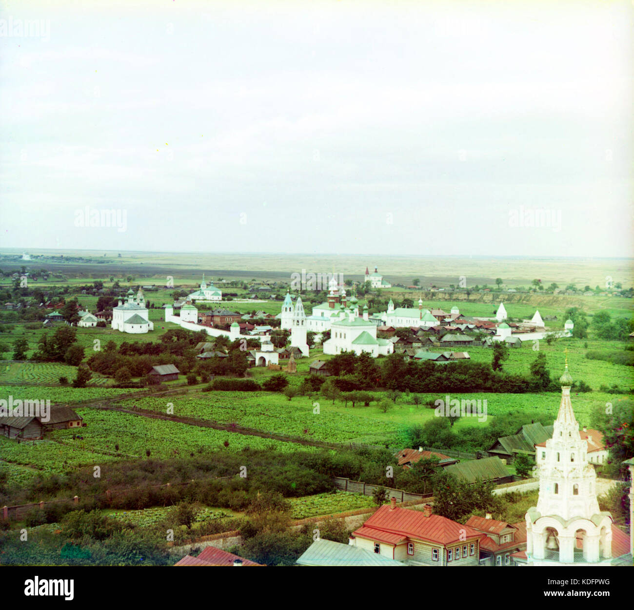 Pokrovsky Monastery (Suzdal) 00 Stock Photo - Alamy