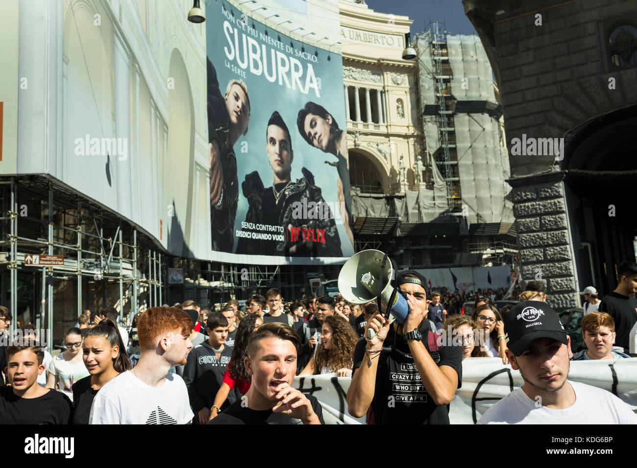Naples, Italy. 13th Oct, 2017. Protesters held a student mobilization ...