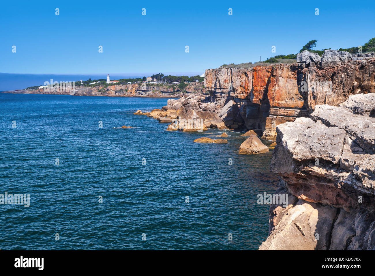 Boca do Inferno. Seaside cliffs with the Hell's Mouth chasm. Popular ...