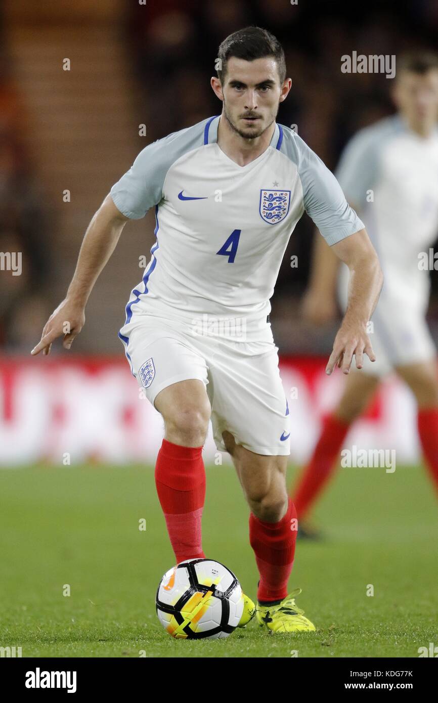 Bournemouth football stadium hi-res stock photography and images - Alamy