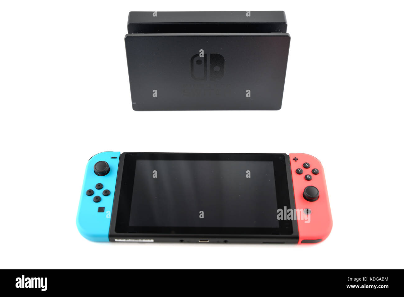 Nintendo switch hi-res stock photography and images - Alamy