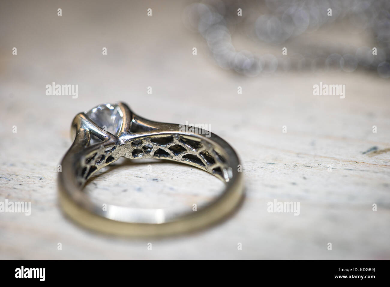 Ring repair hi-res stock photography and images - Alamy