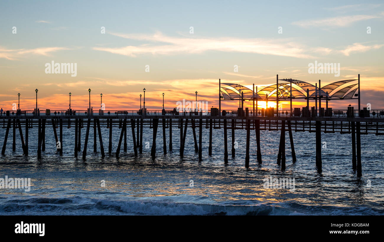 Redondo Beach Pier During Golden Hour Sunset Stock Photo - Alamy