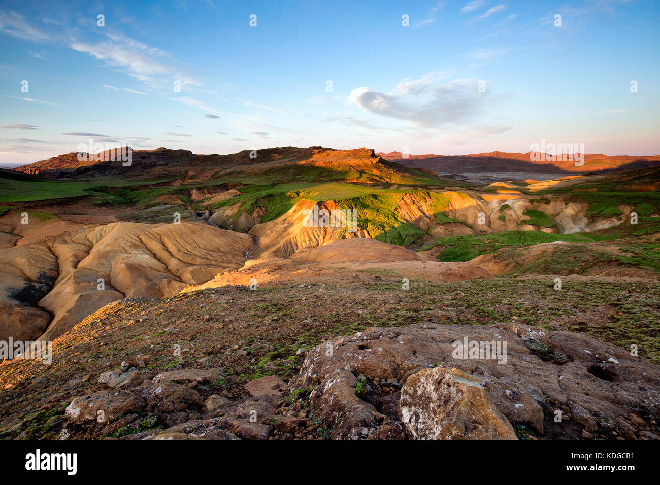 Colorful sunset in Icelandic mountains, very colorful geography ...