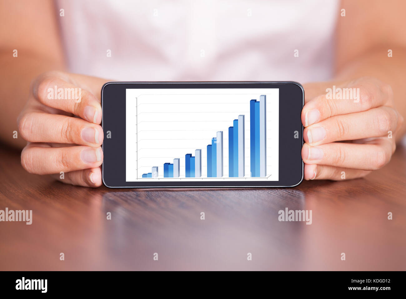 Mobile chart hi-res stock photography and images - Alamy