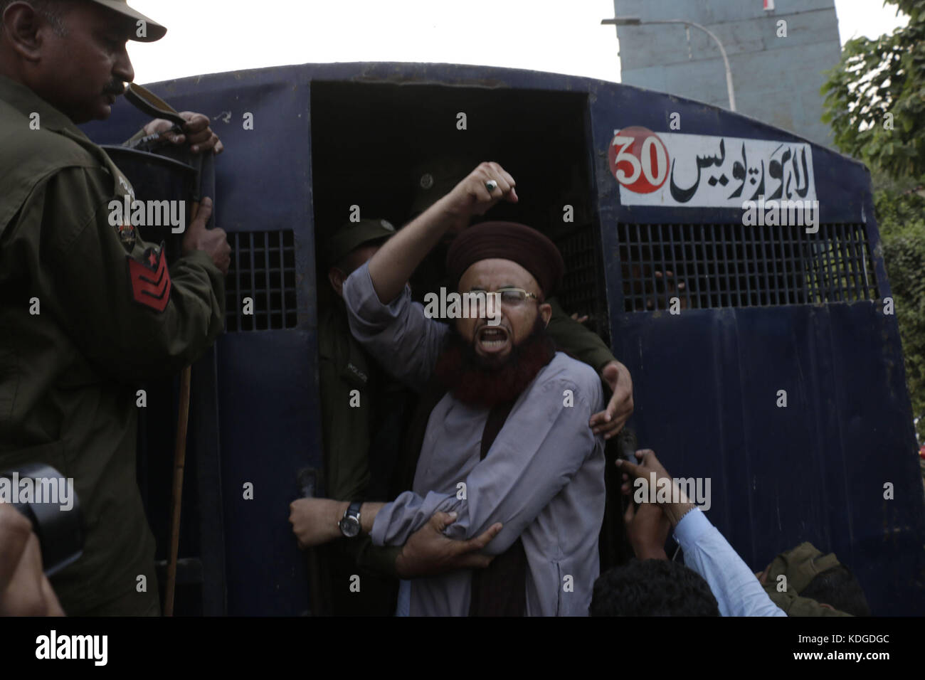Lahore, Pakistan. 12th Oct, 2017. Dr. Muhammad Ashraf Asif Jalali ...