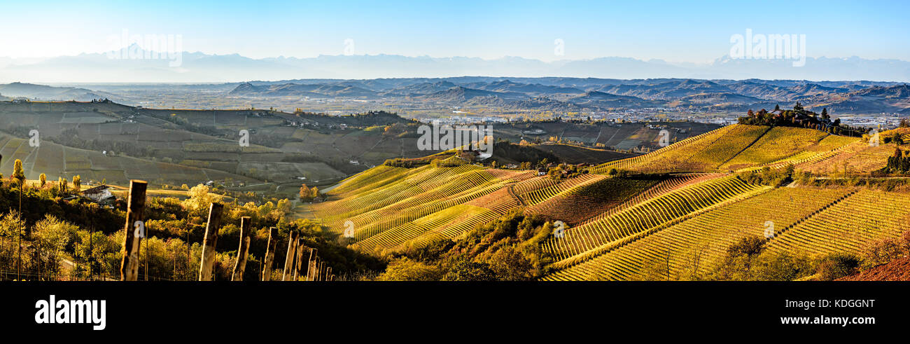 wide panorama of Langhe region in northern italy, on autumn,unesco ...