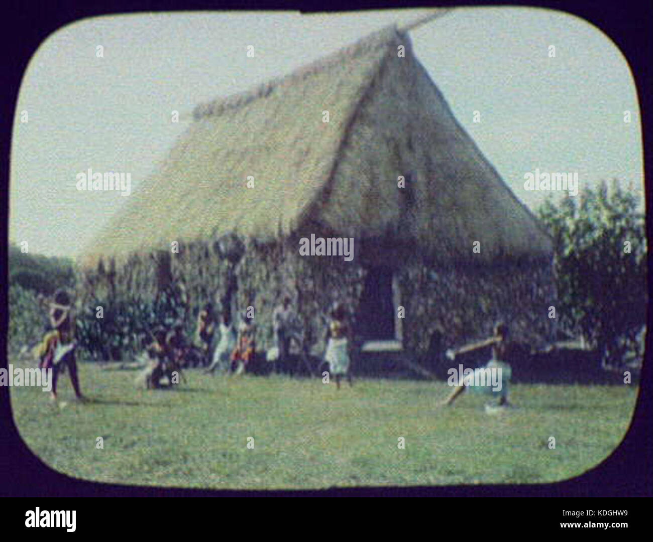 Thatch roofed structures hi-res stock photography and images - Alamy