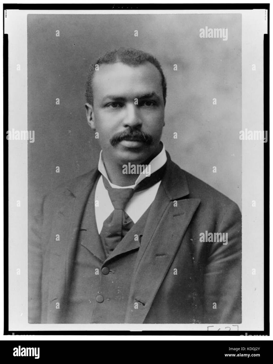 Hugh shoulders hi-res stock photography and images - Alamy