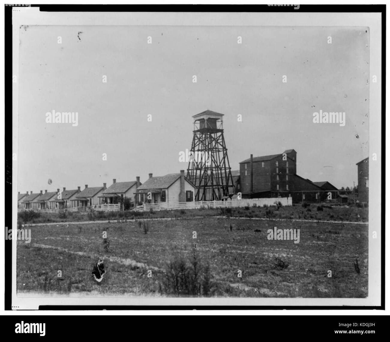 Row houses water in Black and White Stock Photos & Images - Alamy