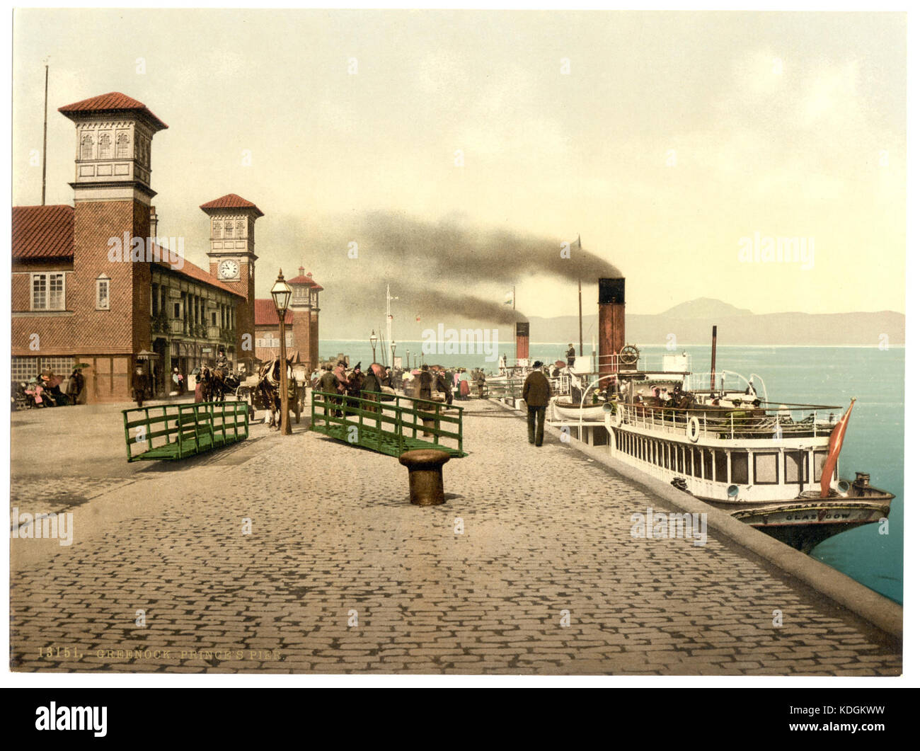Princes pier hi-res stock photography and images - Alamy