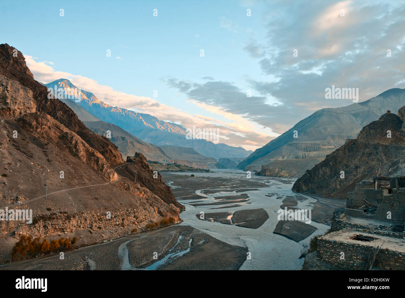 Ganges river valley hi-res stock photography and images - Alamy