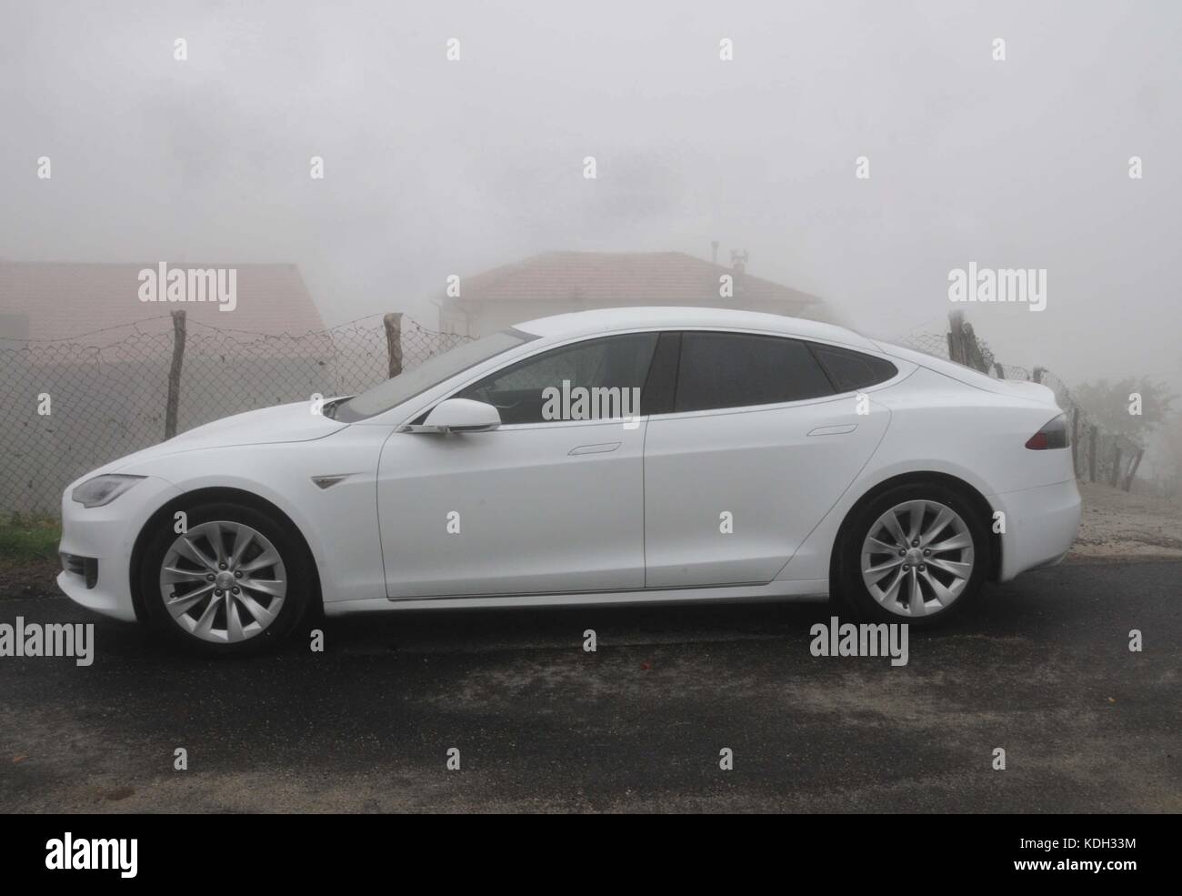 Tesla Model S, Driverless car Stock Photo - Alamy