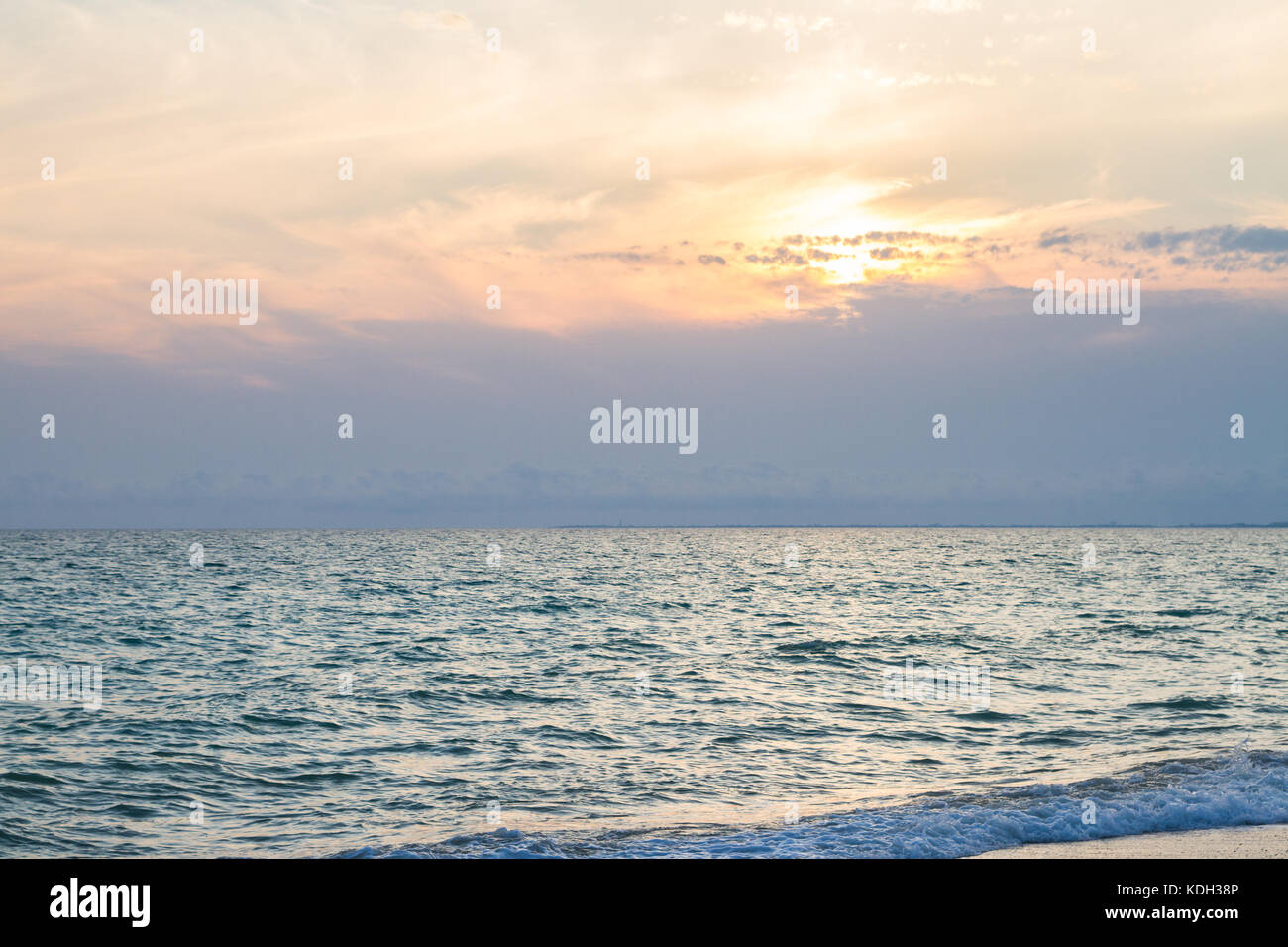 Beautiful sunset on the black sea Stock Photo - Alamy