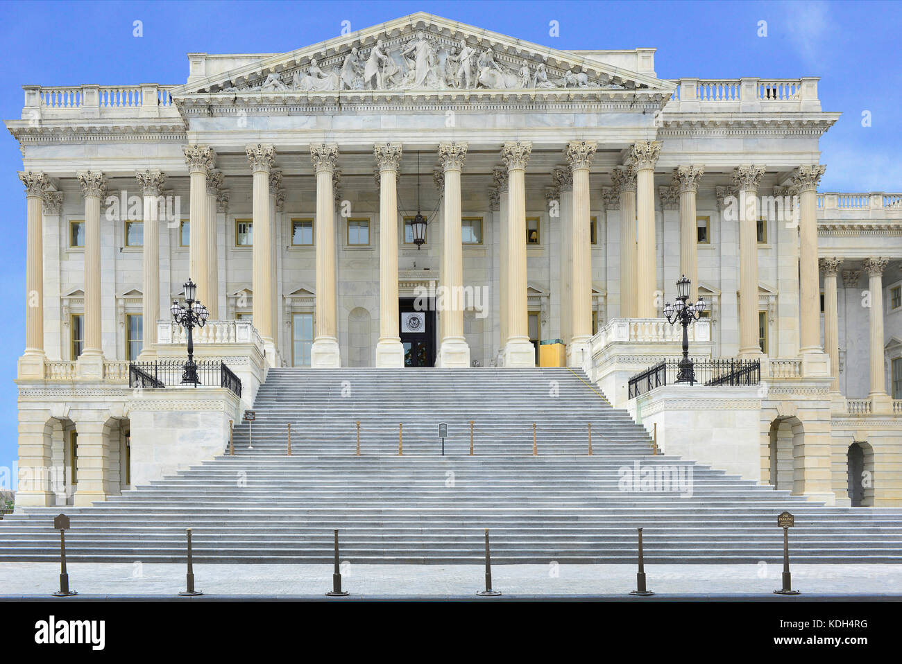 Neoclassical architecture stairs hi-res stock photography and images ...