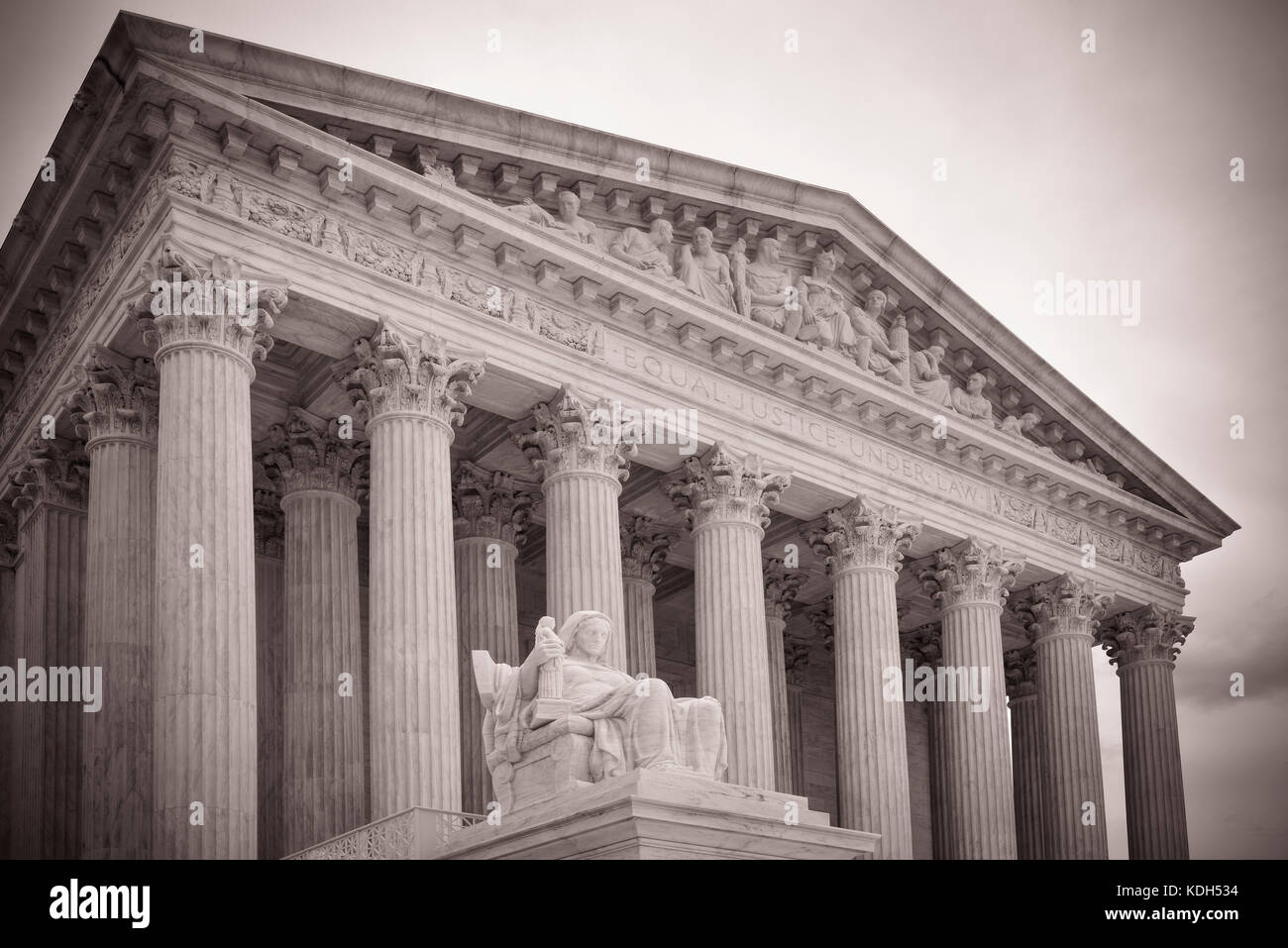 Entrance to the US Supreme Court's majestic building with the Statue of ...