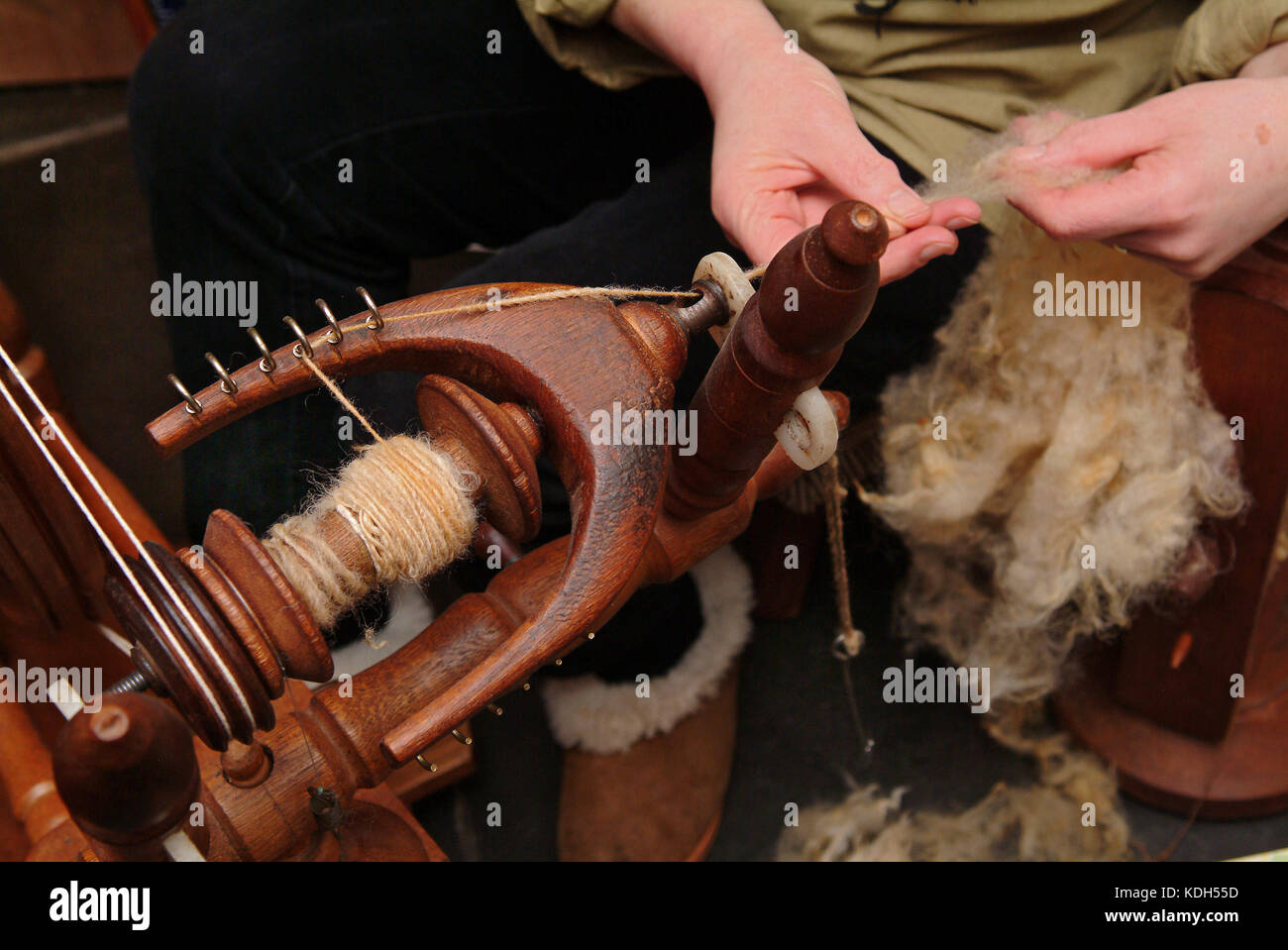 Spinning wools hi-res stock photography and images - Alamy