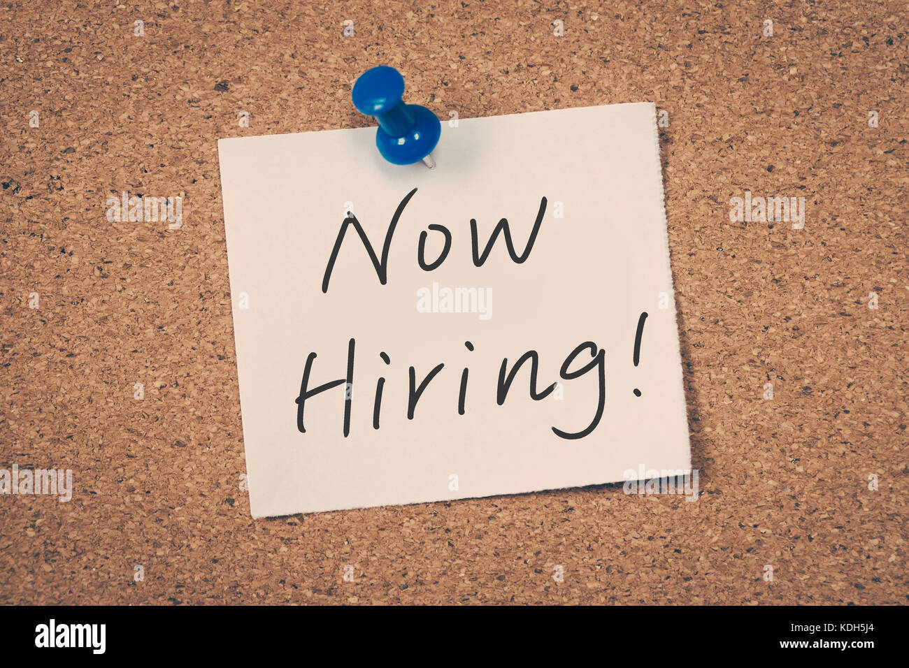 We are recruiting now message hi-res stock photography and images - Alamy