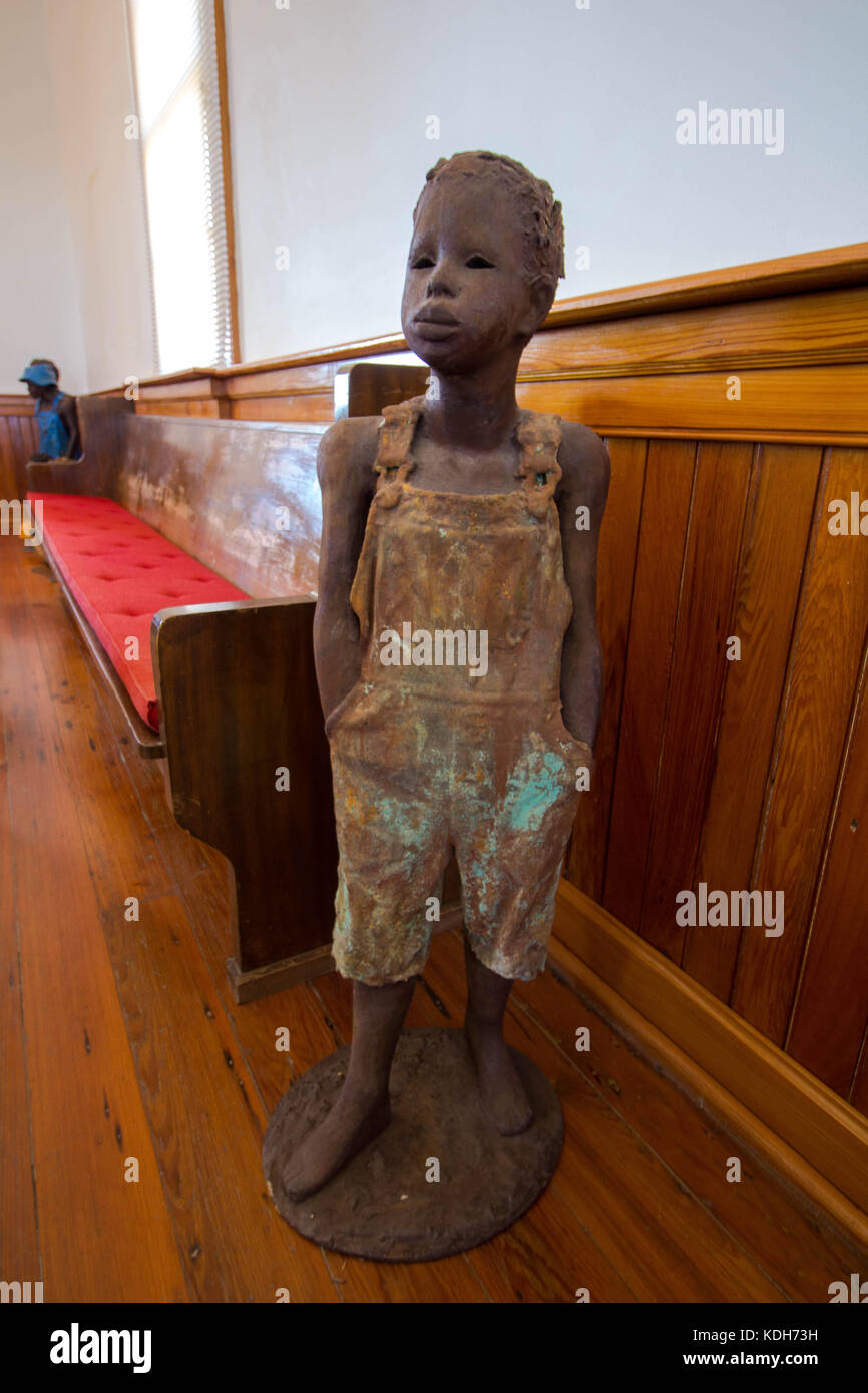 Statue of slave child at the Whitney Plantation in Wallace, Louisiana ...