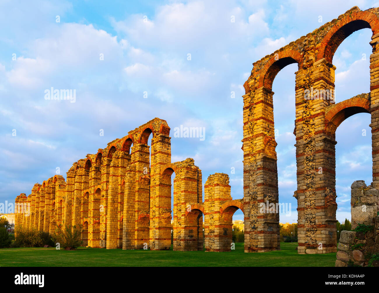 Acueducto de los Milagros at Merida. Spain Stock Photo - Alamy