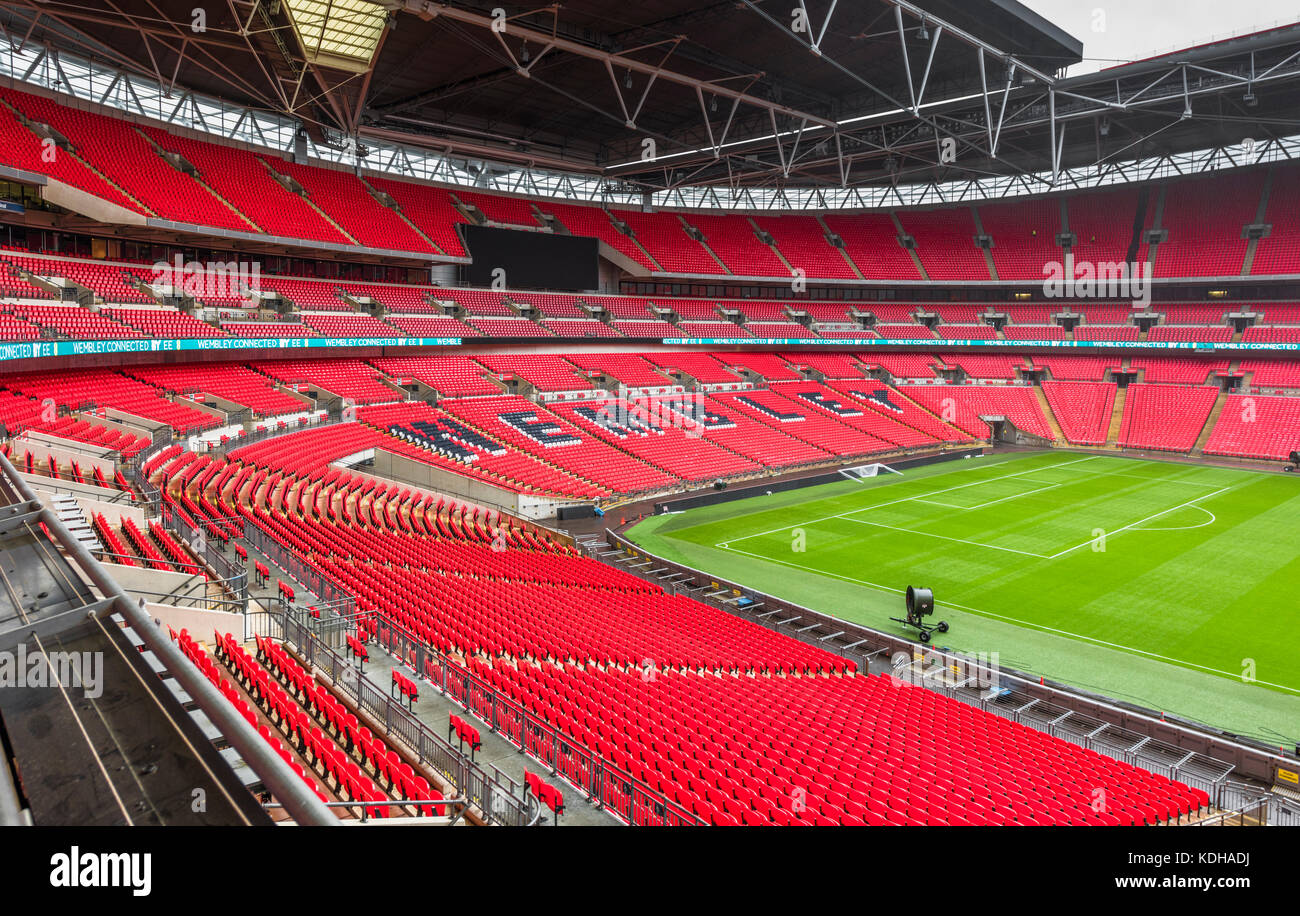 Wembley arena hi-res stock photography and images - Alamy