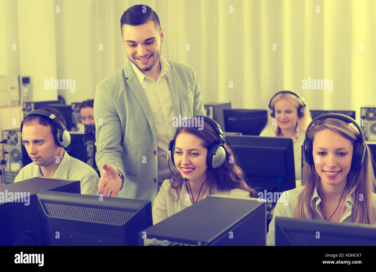 Computer support department hi-res stock photography and images - Alamy