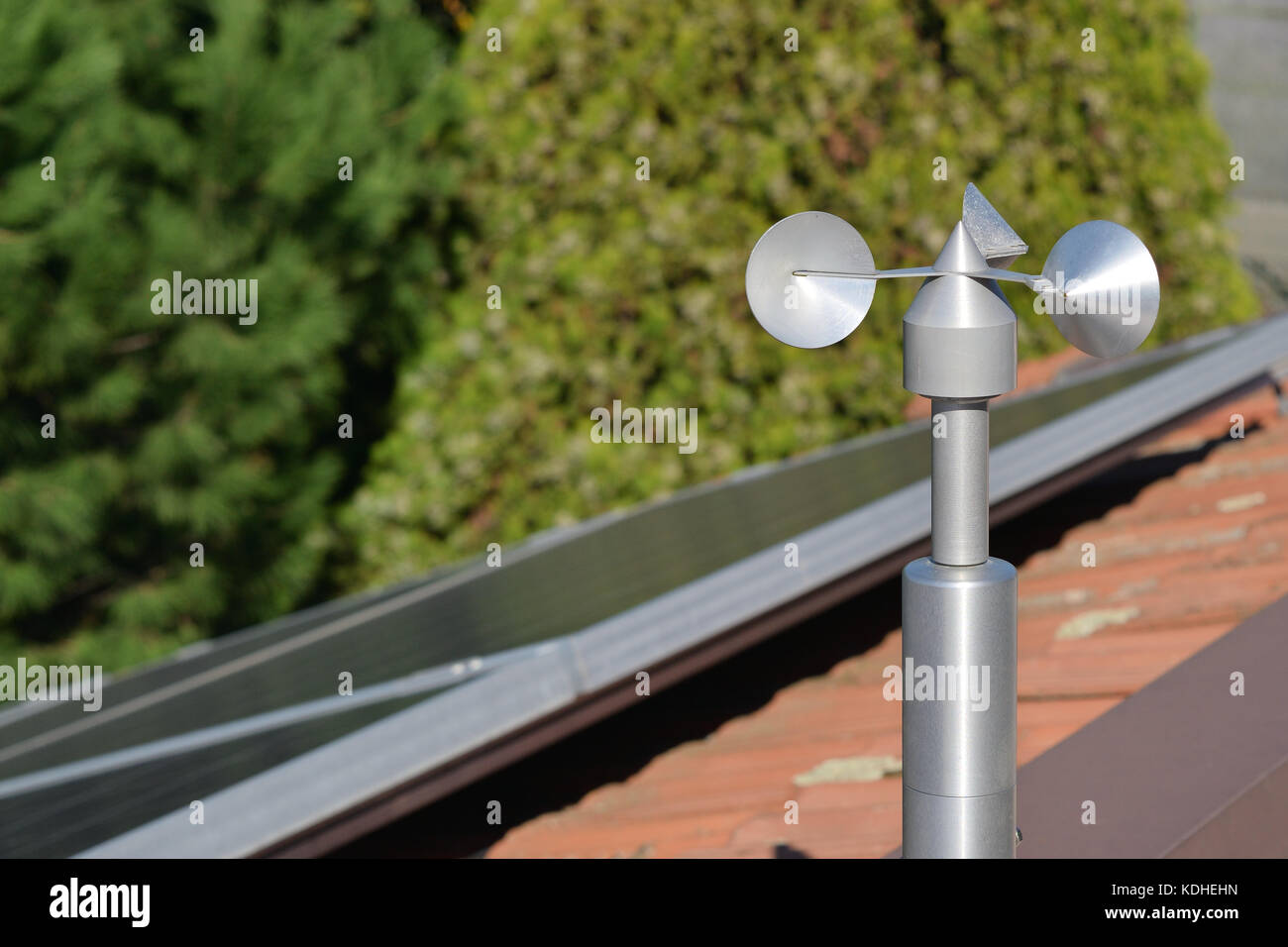 close up of aluminum anemometer on roof Stock Photo - Alamy