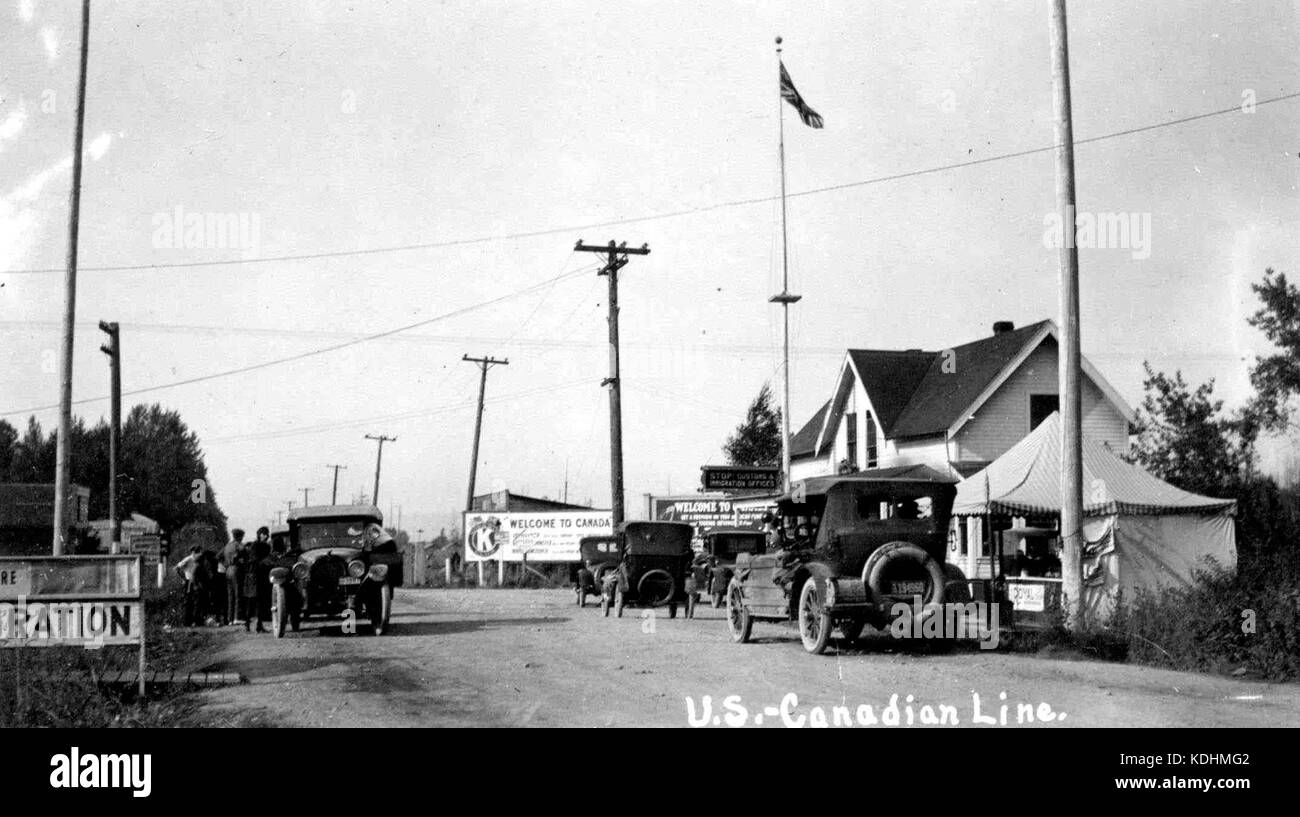 Pacific Highway border crossing 1921 Stock Photo - Alamy