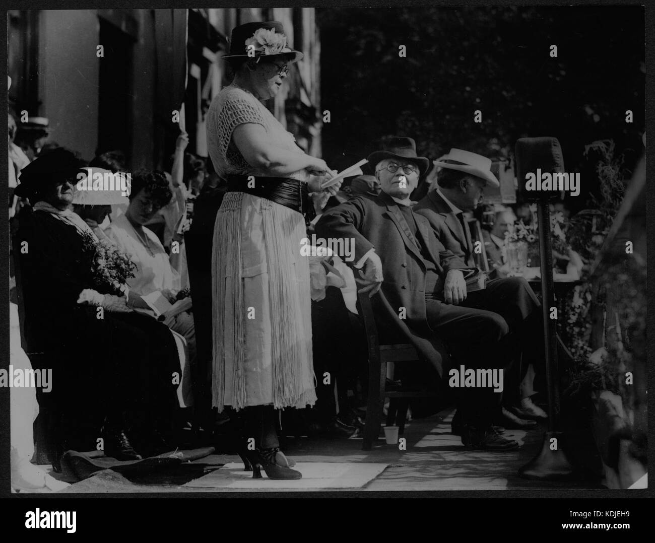 Mrs oliver hi-res stock photography and images - Alamy