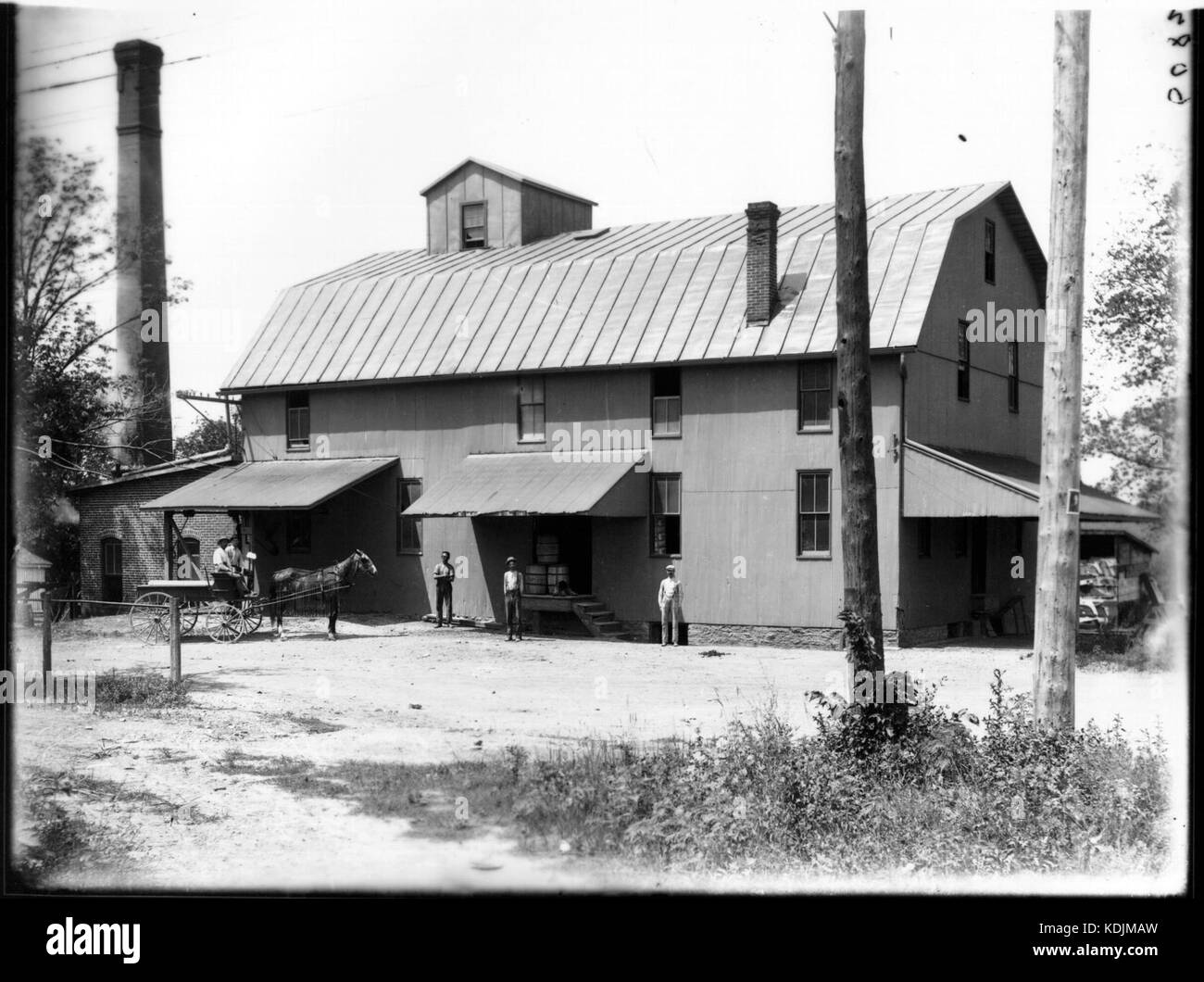Horse drawn cart 1900s hi-res stock photography and images - Alamy
