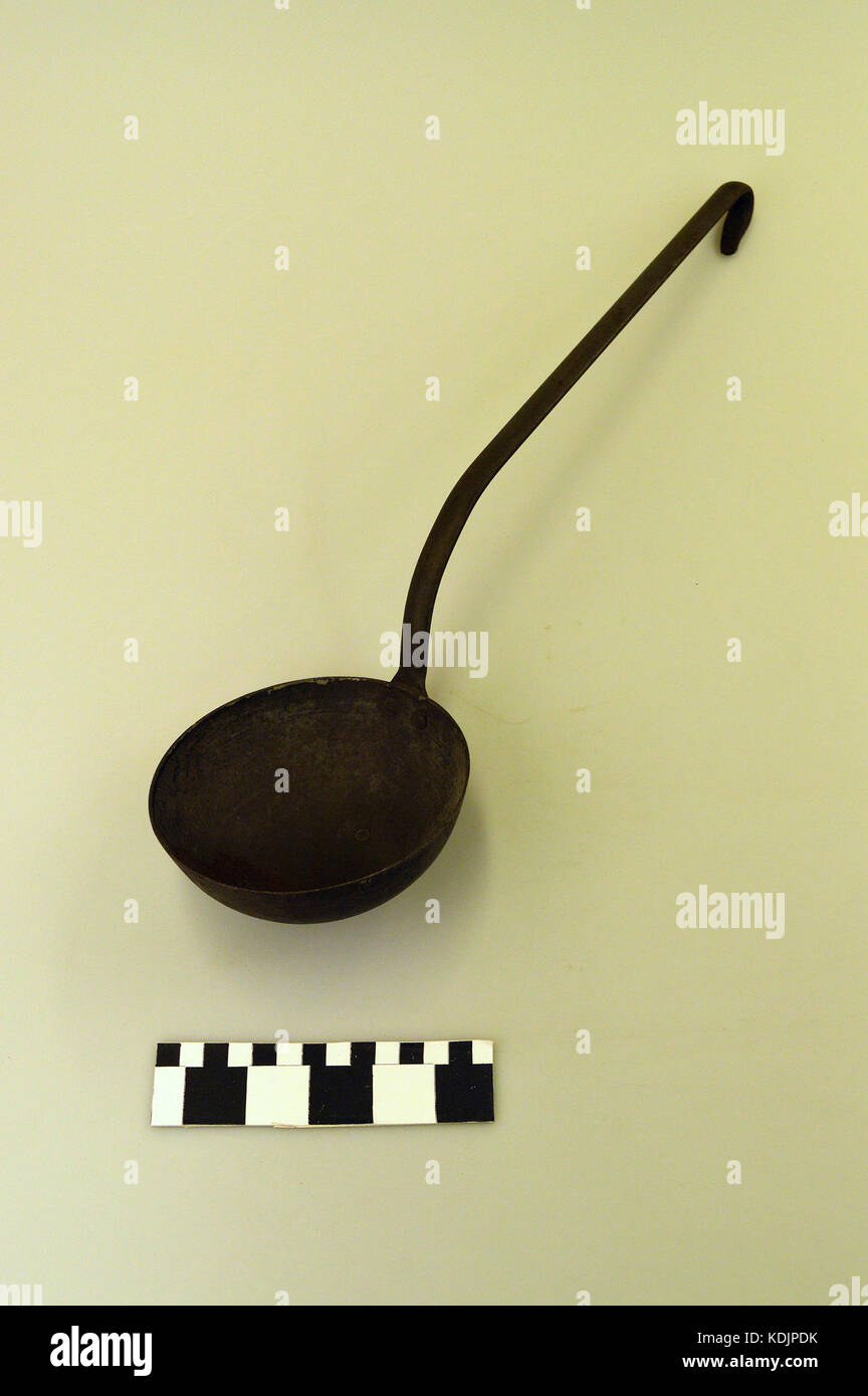 Iron ladle hi-res stock photography and images - Alamy