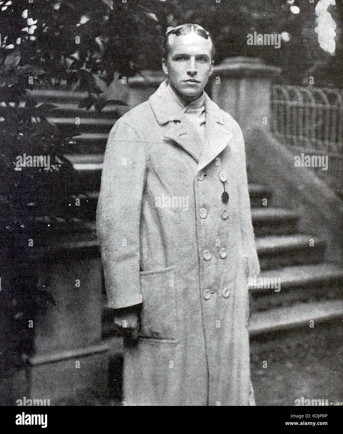 Kenneth Powell 1915 cropped Stock Photo - Alamy