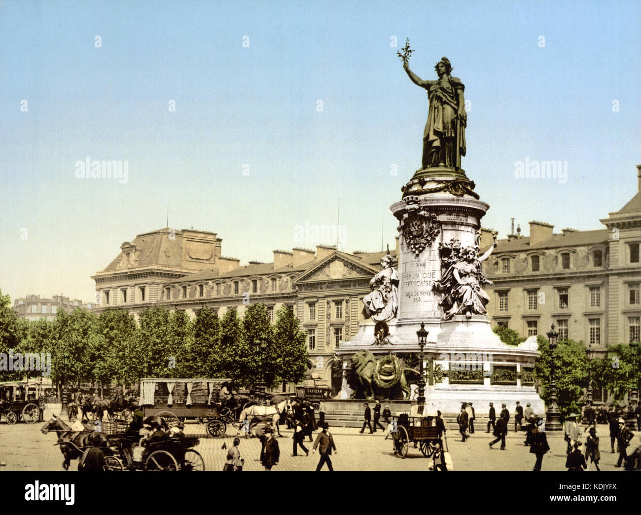 La république paris hi-res stock photography and images - Alamy